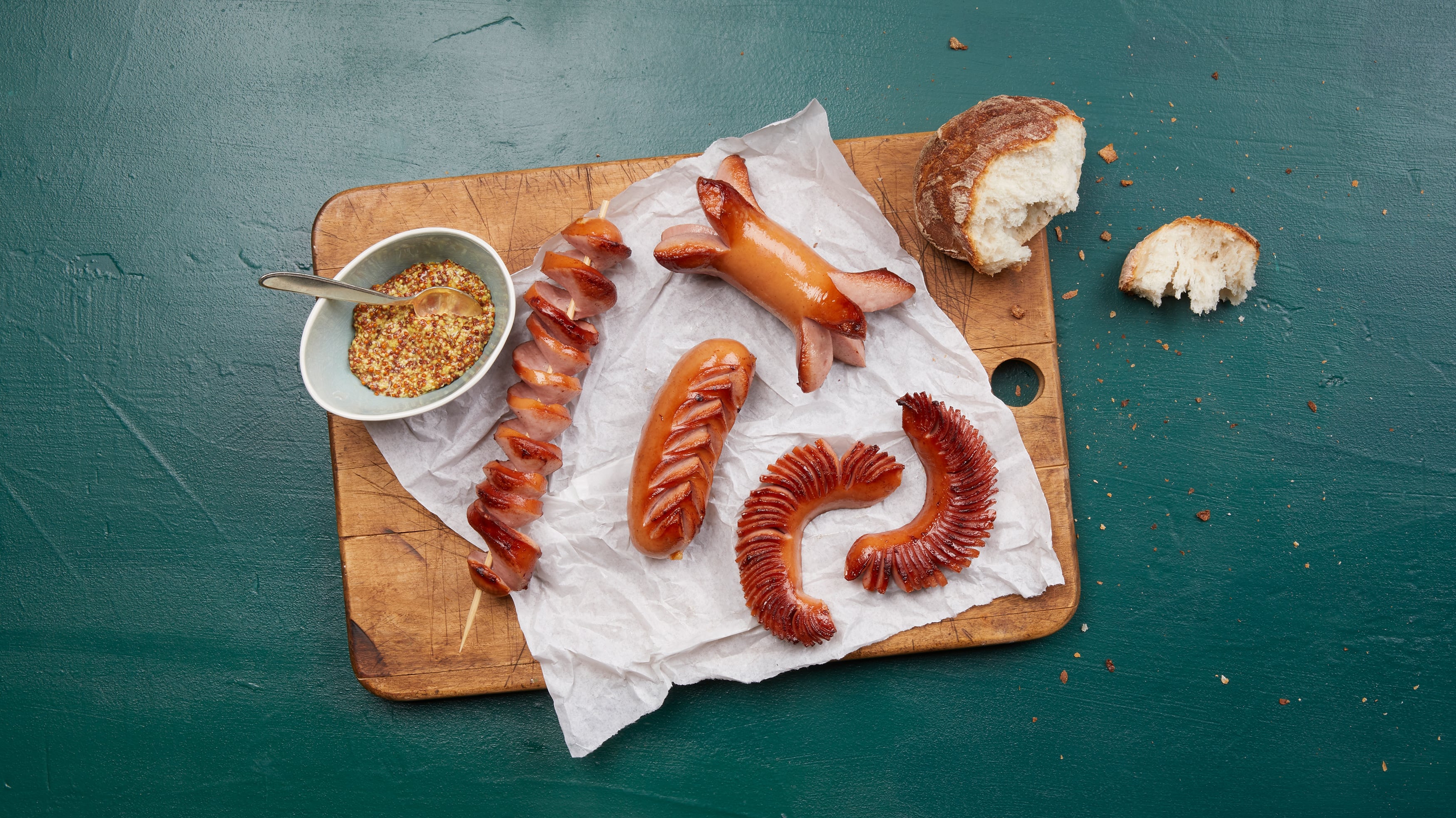 Cervelat einschneiden: So wird deine Wurst die schönste | Migusto